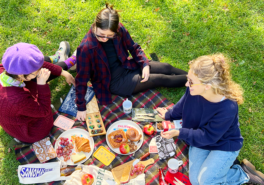 Fall Picnic Edit — Picnic Ready Totes, Blanket & Map‑Themed Accessories ...